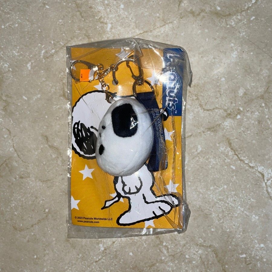 Jual Peanuts Plush Keychain - Snoopy | Shopee Indonesia