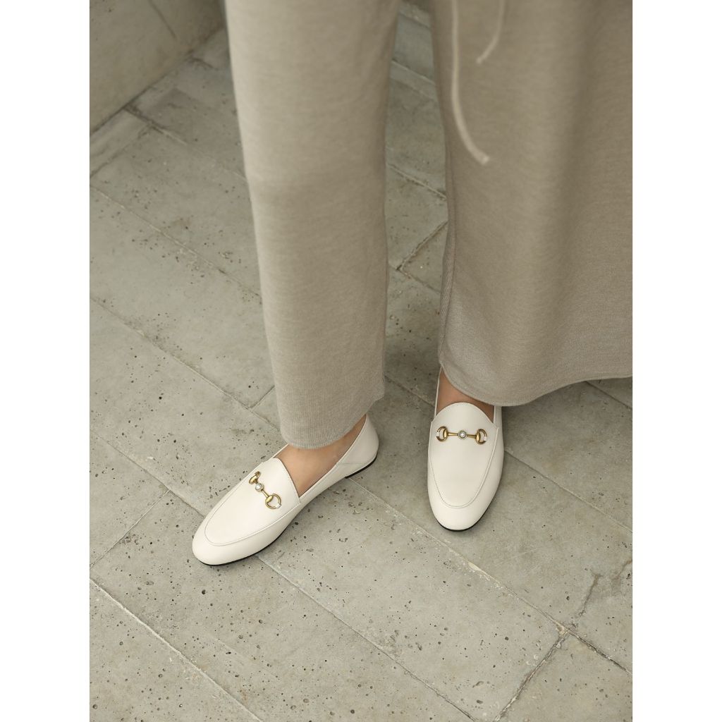 Jual Scilla Pixie Loafers in Vanilla | Shopee Indonesia