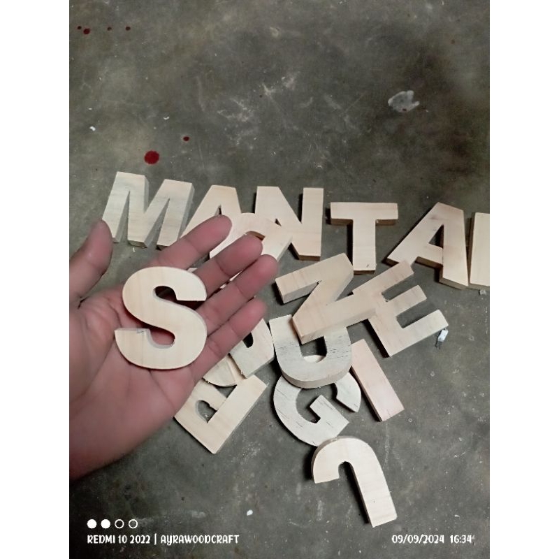 Jual huruf kayu huruf timbul ukuran 5cm angka kayu alfabet | Shopee ...