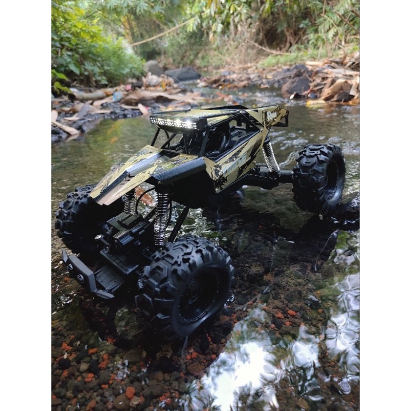 Jual TTJ - MOBIL REMOTE CONTROL ANTI AIR 4WD JUMBO 1:10 1214 METAL ...