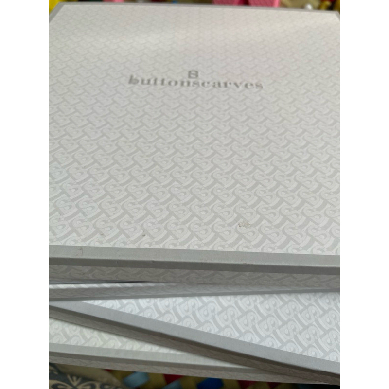 Jual box BIMU buttonscarves | Shopee Indonesia