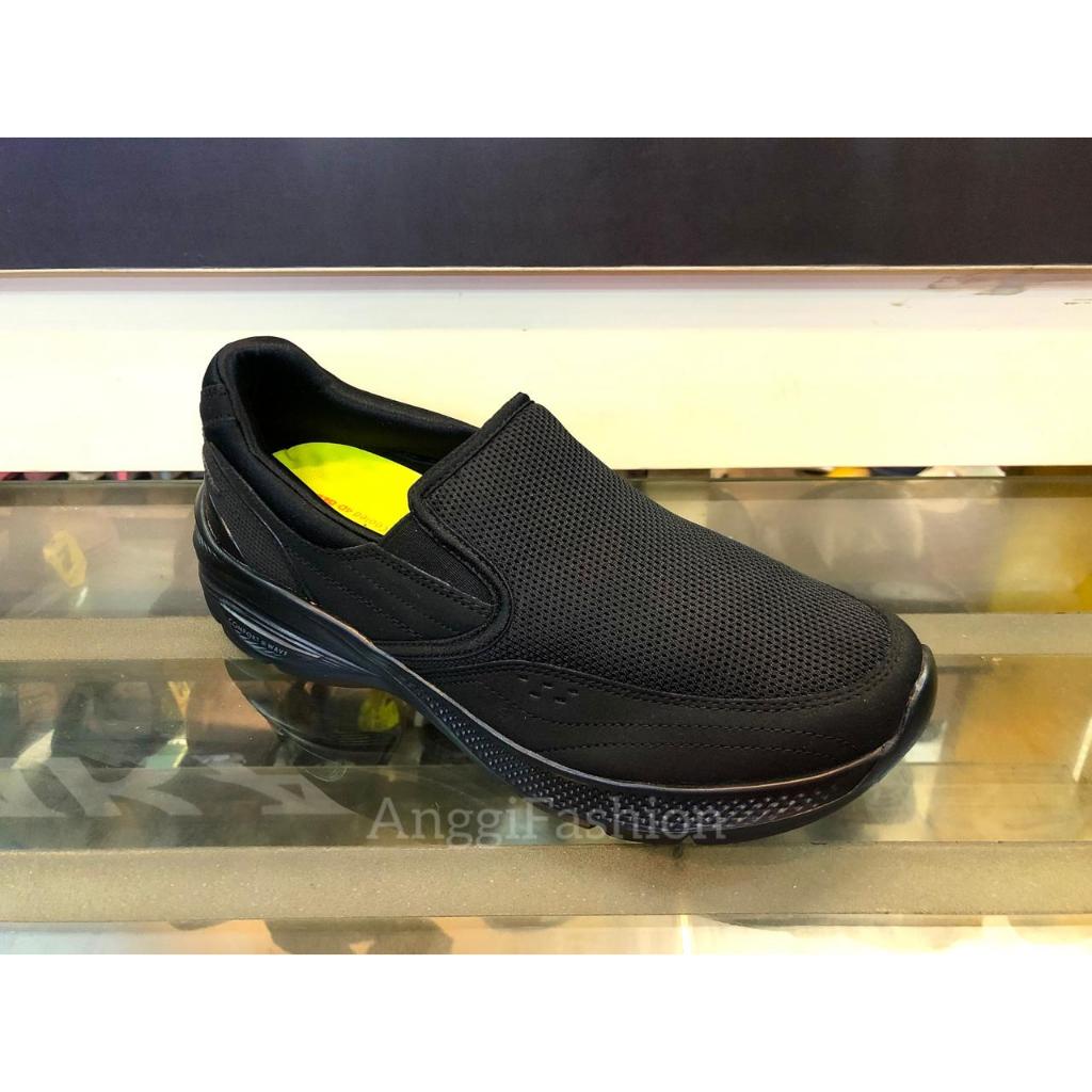 Jual Spotec Fiat Sepatu Sneakers Pria Sepatu Slip On - All Black ...