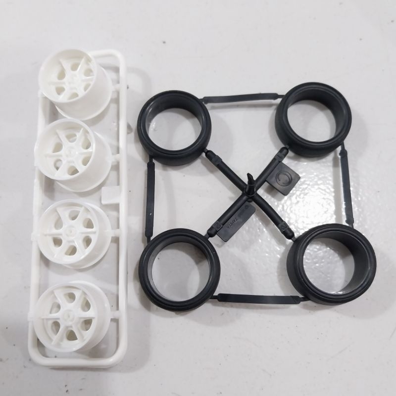 Jual TAMIYA WHEEL SET TEAR DROP ORIGINAL / BAN LARGE TAMIYA / BAN ...