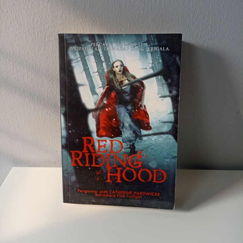 Jual Novel Red Riding Hood by Sarah Blakley - Cartwright versi ...