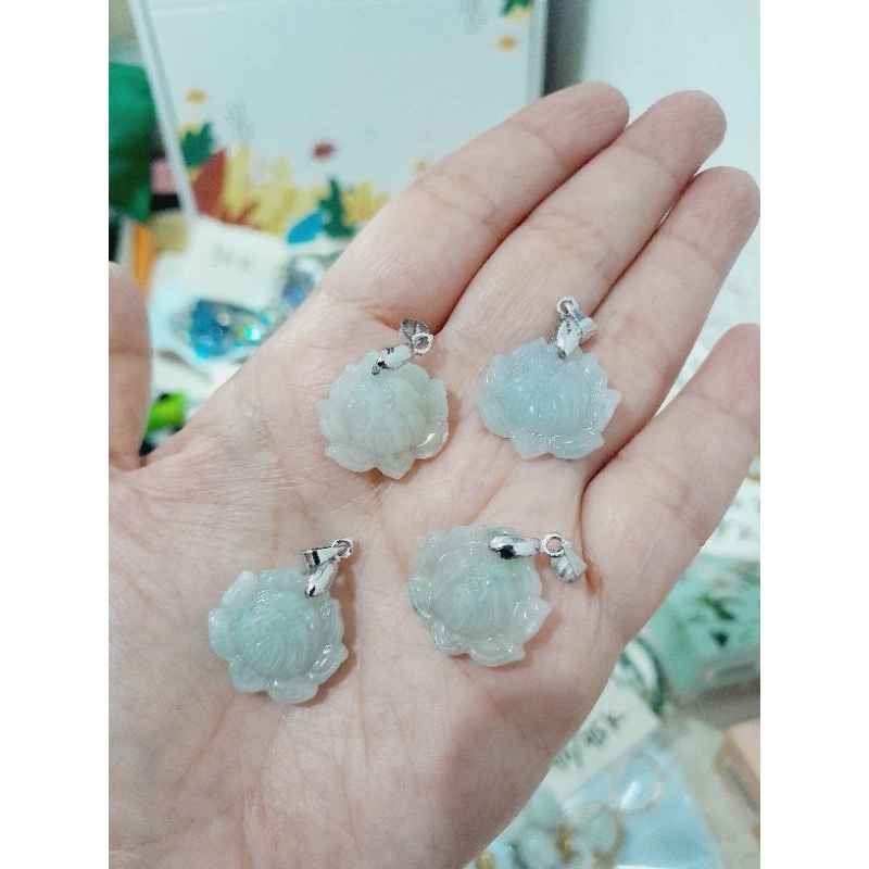 Jual Lotus Pendant/ Liontin Bunga Teratai (burma jade) | Shopee Indonesia