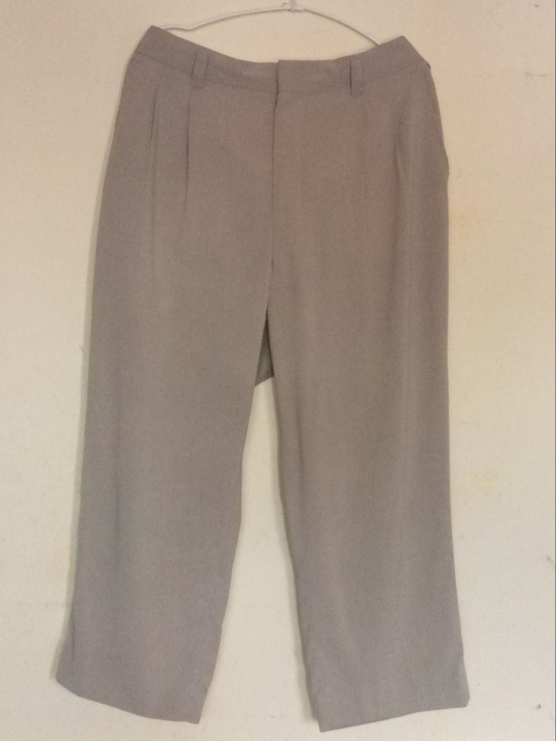 Jual Celana bahan wanita Preloved trifting | Shopee Indonesia