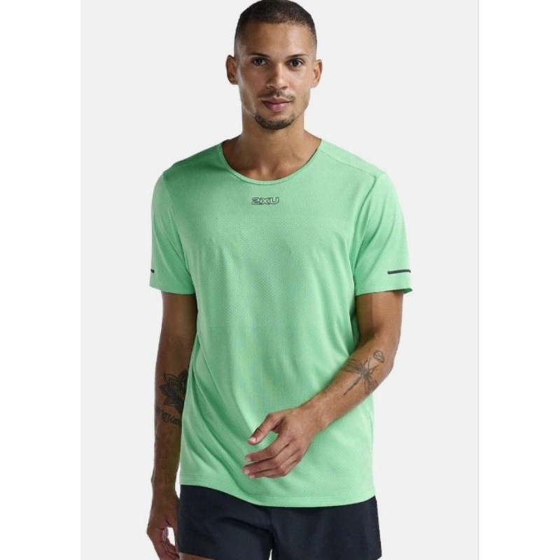 Jual 2XU Light Speed Tech running shirt | Shopee Indonesia