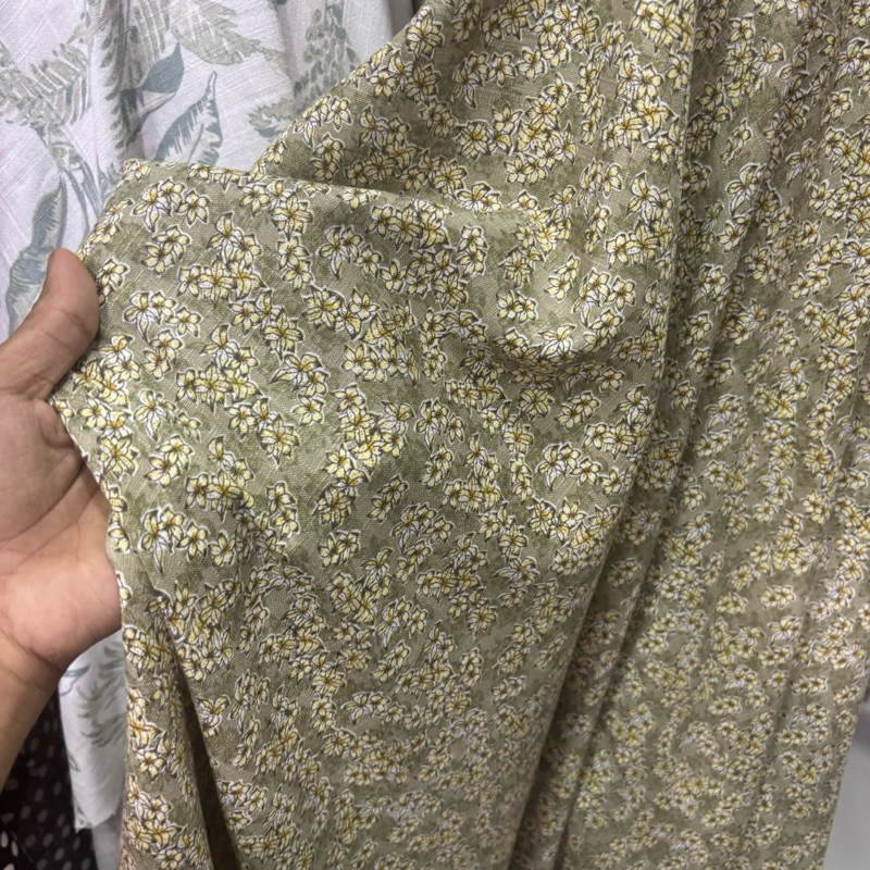 Jual kain katun linen motif bunga - kain linen motif premium - kain ...