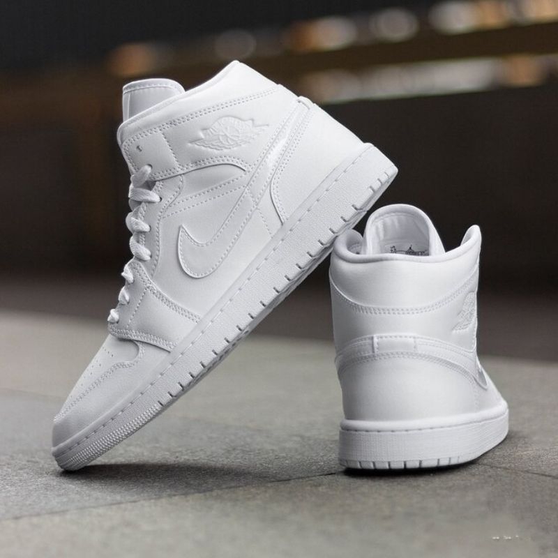 Jual Air Jordan 1 High OG Retro White Shoes Sepatu Sneakers Putih Prian ...
