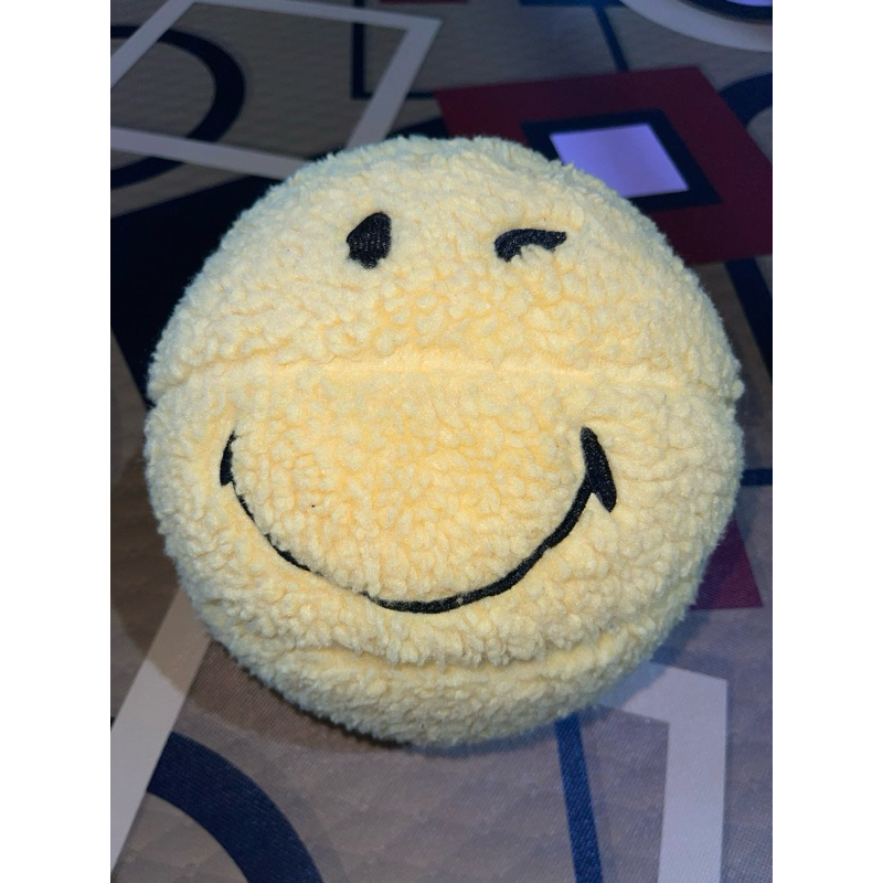 Jual Boneka Bantal Bulat Smile Miniso original Smiley World | Shopee ...