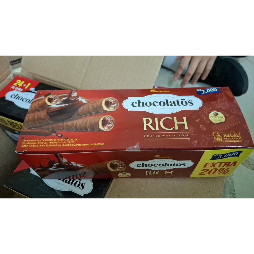 Jual Chocolatos Rich Coated Wafer Roll Coklat 1 Box Isi 12 Pcs | Shopee ...