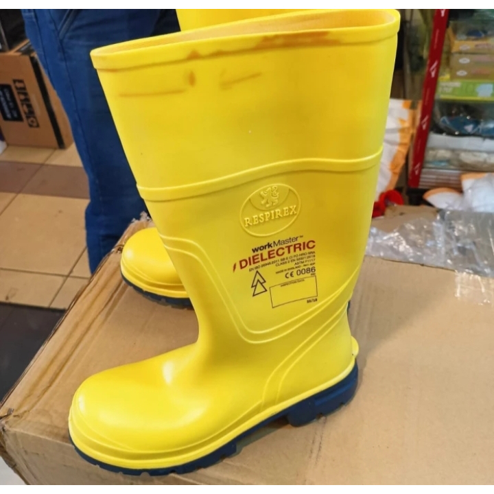 Jual Jual Sepatu Safety Boot Listrik 35 KV / Dielectric Respirex 100% ...
