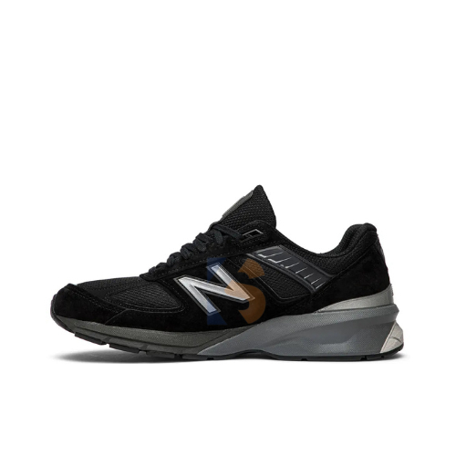 Jual Sepatu Running New Balance 990 V5 Made In USA Black Grey (M990BK5 ...