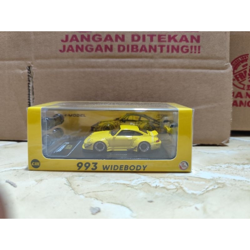 Jual CM64-993-INA - CM Model Porsche 993 RWB Kuning (Indonesia ...