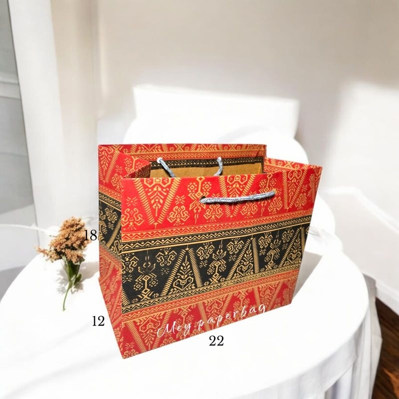 Jual Paper Bag R5 Landscape 22x18 Polos dan Motif Murah | Shopee Indonesia