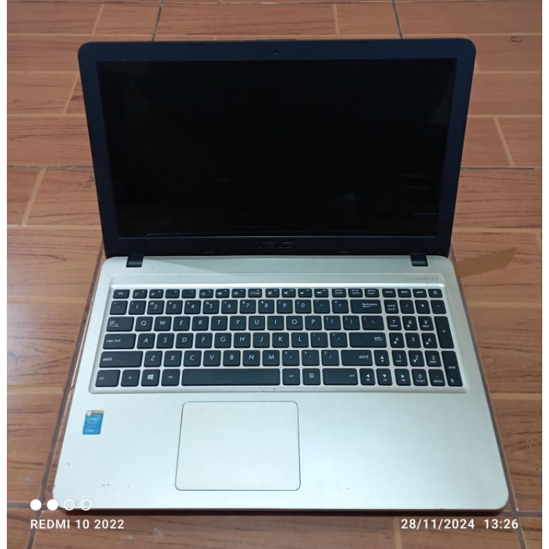 Jual Laptop Asus slim X540L Intel core i3 Haswell kondisi Matot Mulus ...