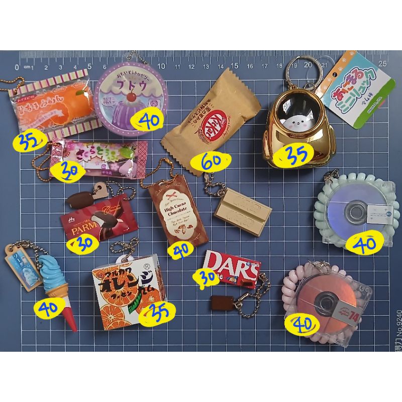 Jual assorted gashapon/ gacha trinkets (miniature food / shaka ...