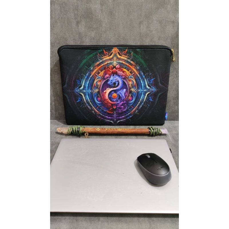 Jual Laptop sleeve Spiritual Yin Yang Dragon | Shopee Indonesia