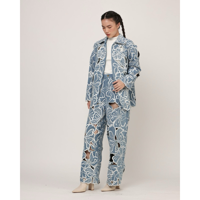 Jual SUEDESON - FUJI DENIM PANTS (S-M) | Shopee Indonesia