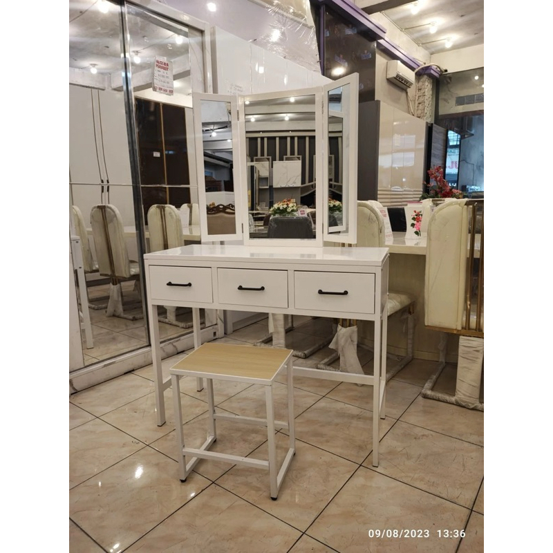 Jual Meja Rias Plat Besi Minimalis B01 | Shopee Indonesia