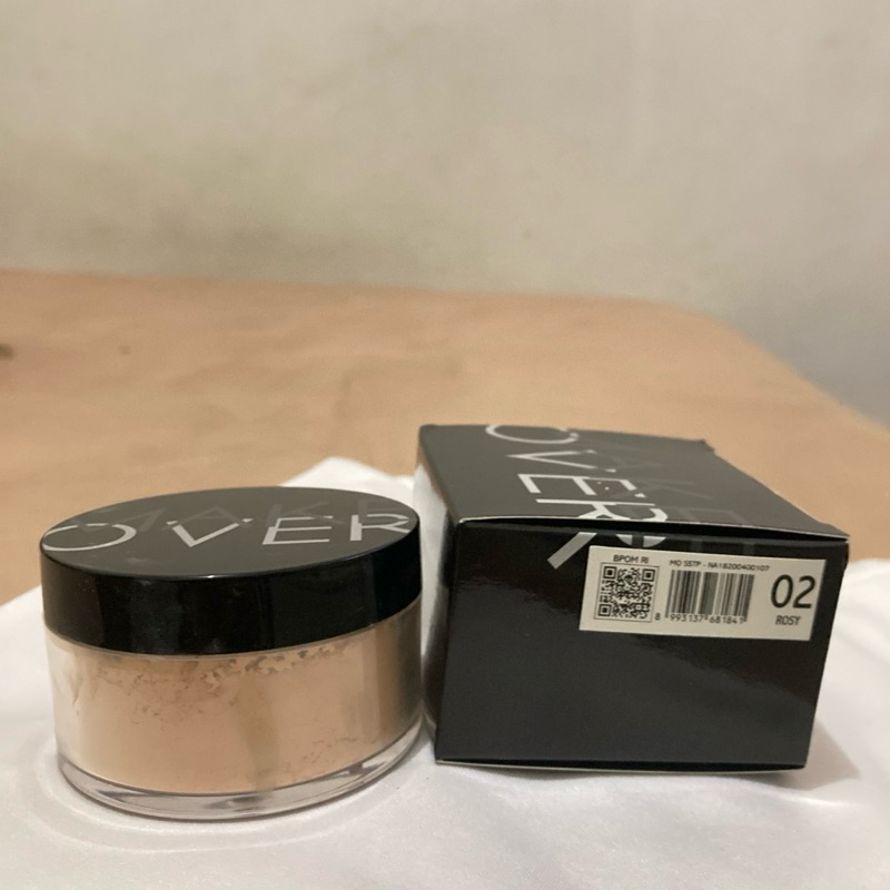 Jual PRELOVED MAKE OVER Silky Smooth Translucent Powder - Bedak Tabur ...