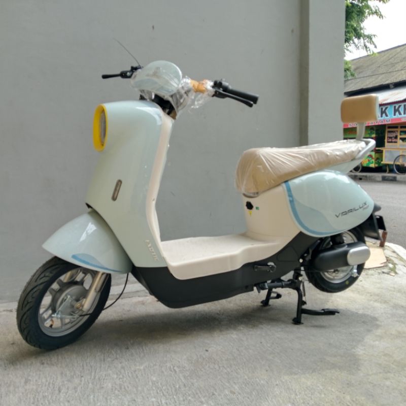 Jual Sepeda Listrik Exotic Varilux Pro Bonus Helm | Shopee Indonesia