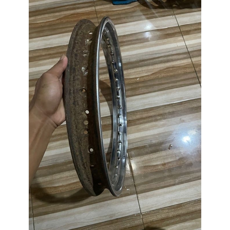 Jual lingkaran ring 18 x160 merk HM kondisi bekas | Shopee Indonesia