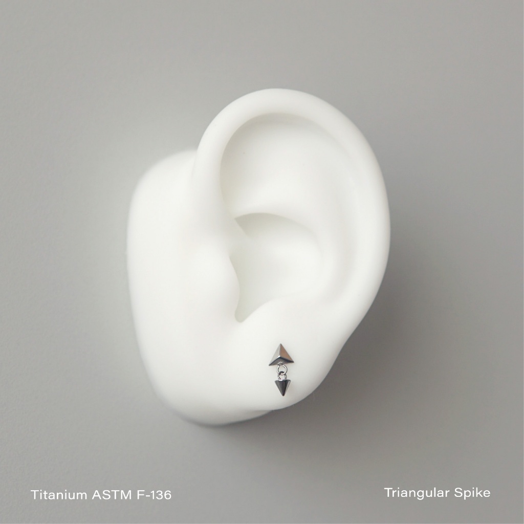 Jual Anting Flatback Titanium ASTM F-136 Triangular Spike 6mm [Tindik ...