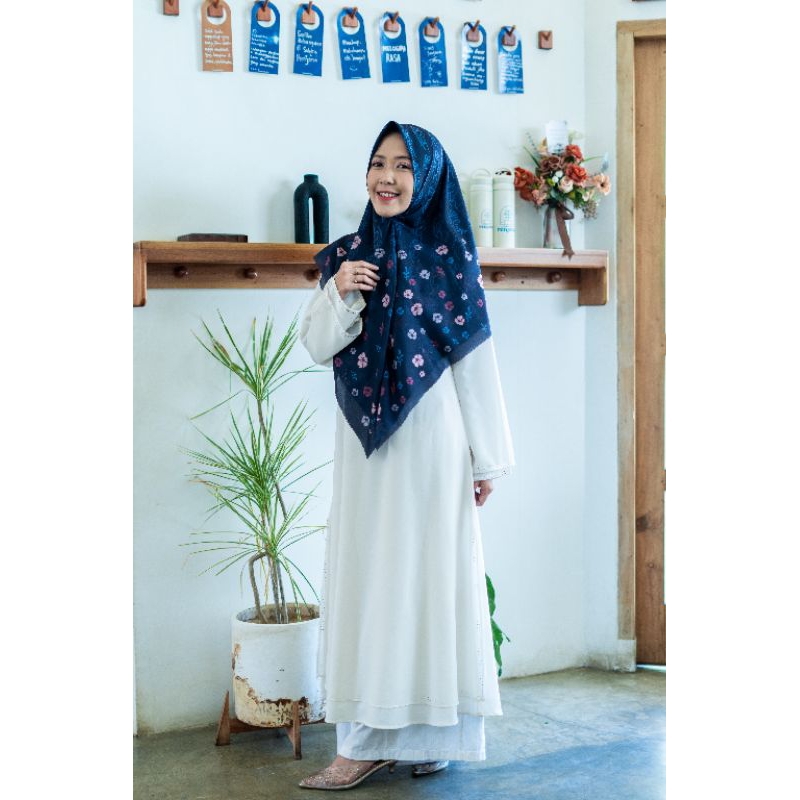 Jual hijab Voal motif rafflesia & batik besurek khas bengkulu ...