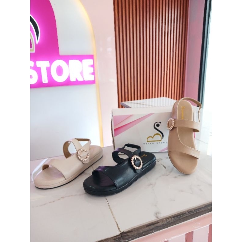 Jual Giselle sendal | Shopee Indonesia