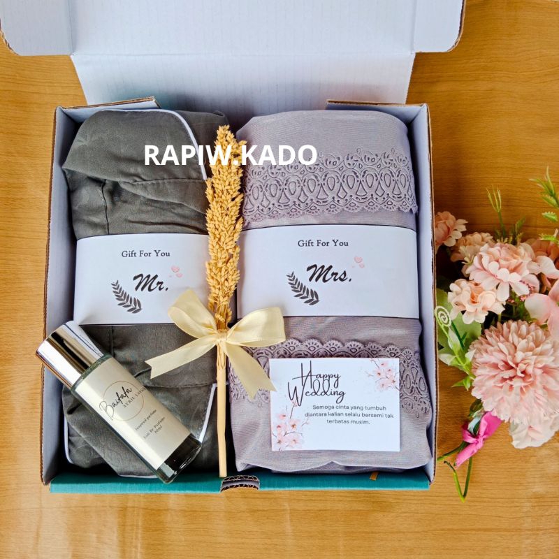 Jual Hampers Wedding Set Piyama Lingerie Satin | Kado Pernikahan Baju ...
