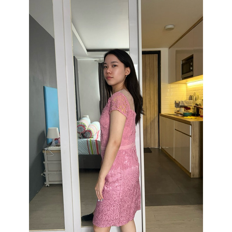 Jual Pink Lace Dress Brukat Moscato• Mididress • Like Love and Flair ...