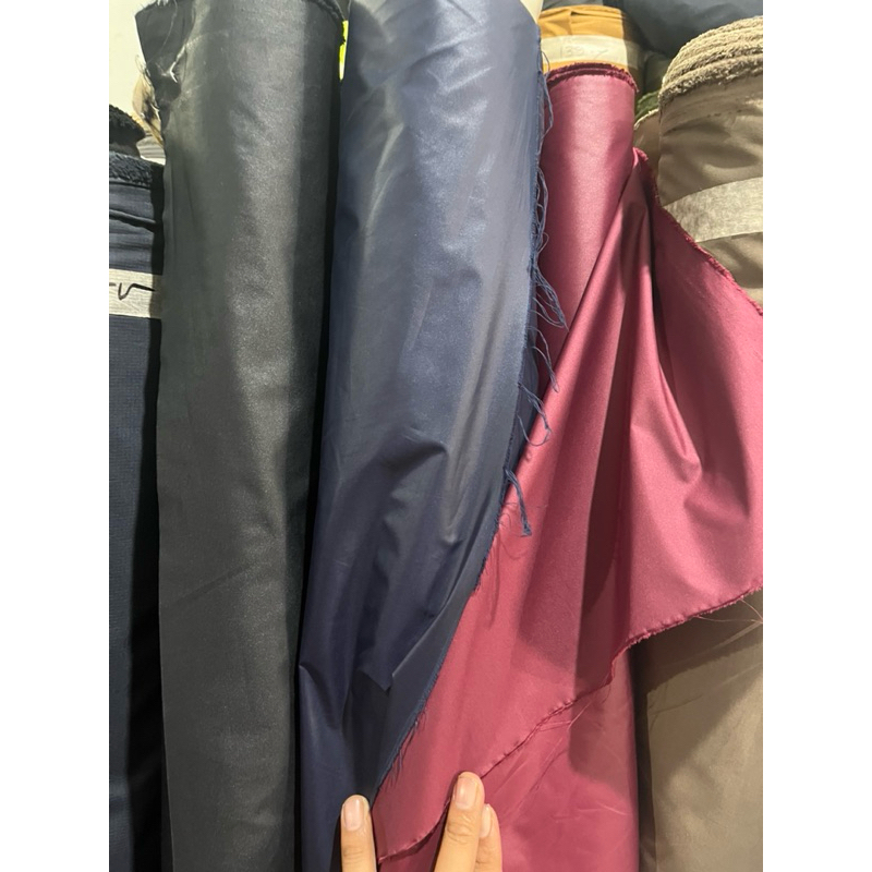 Jual KAIN POLY TASLAN MICRO FIBER POLYESTER TASLAN POLOS HALUS | Shopee ...