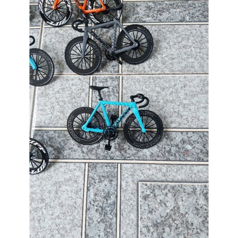 Jual mainan sepeda fixie tsunami snm100 V2 (frame campuran dengan 3d ...