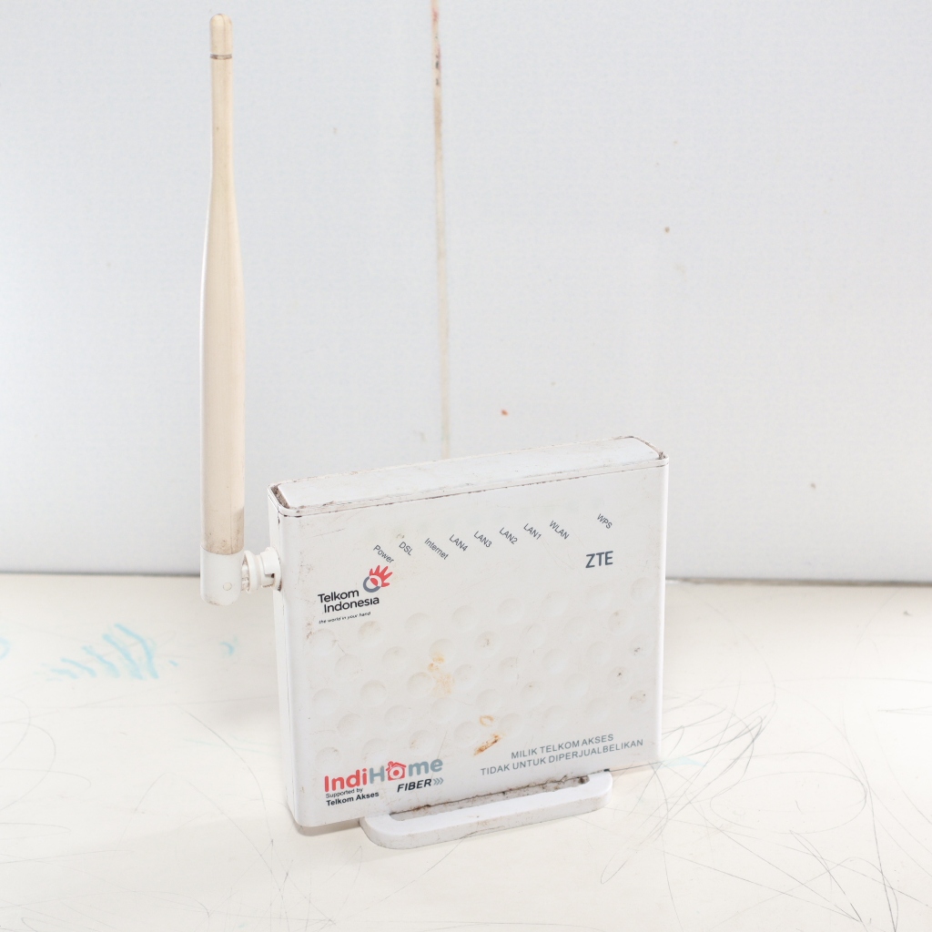 Jual MODEM ADSL ZTE 108 ROUTER | Shopee Indonesia