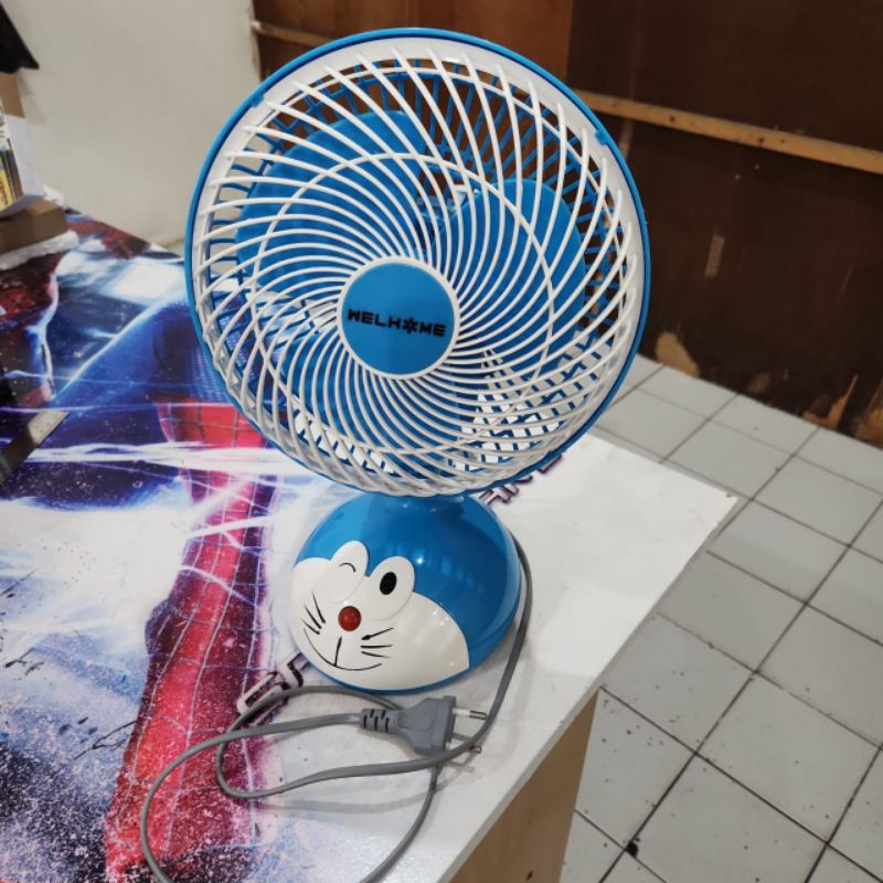 Jual Kipas Angin Meja Karakter Doraemon 8 INCH Welhome | Shopee Indonesia