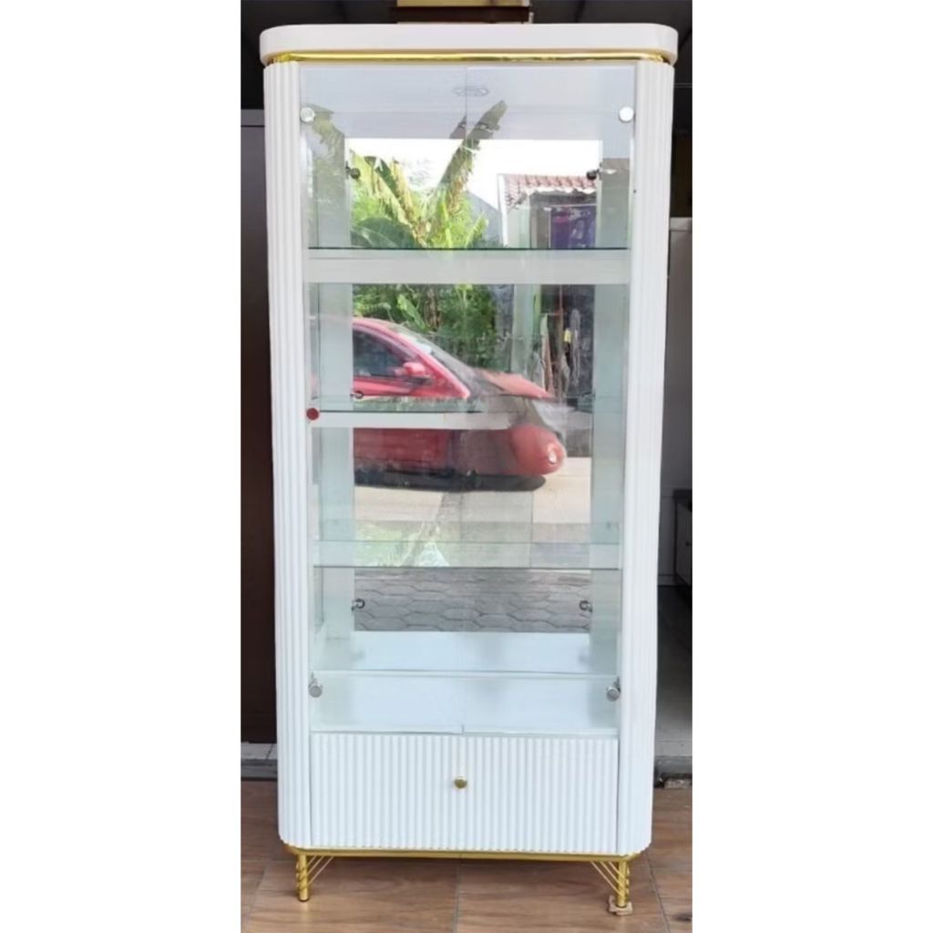 Jual Lemari Pajangan Kaca Cristal Salur Credenza Lis Gold 2 Pintu Kaca ...