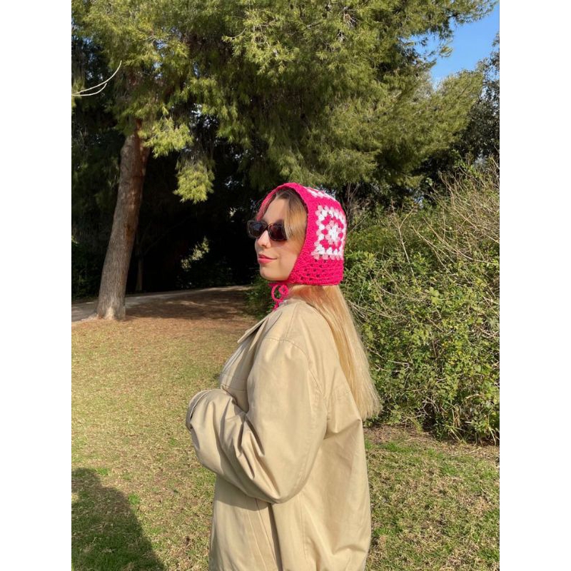 Jual PINK.BONNET GRANNY SQUARE/ CROCHET BONNET/ BONNET RAJUT/ BONNET ...