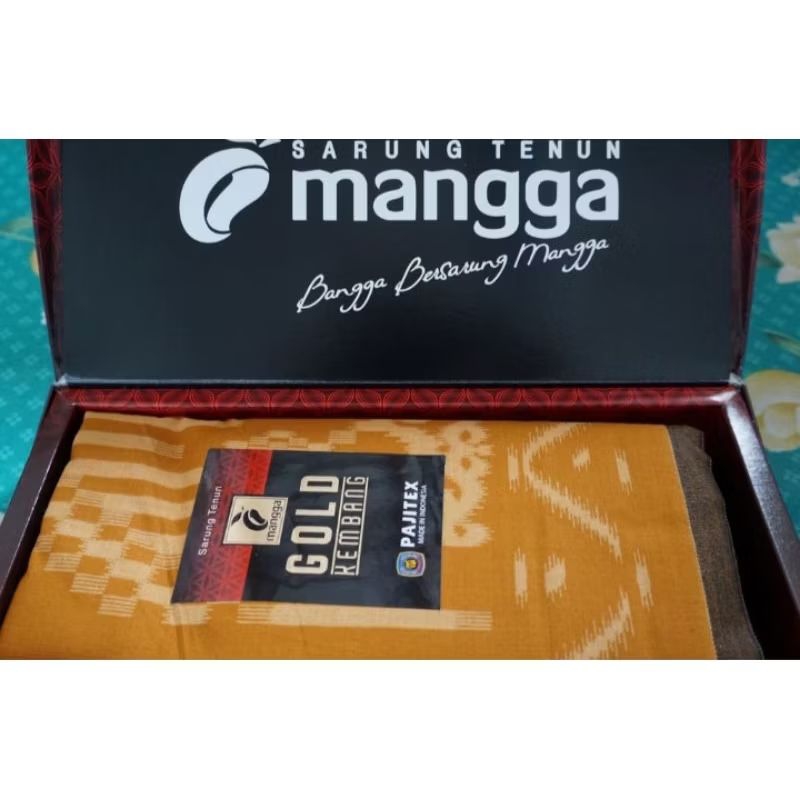 Jual Sarung Tenun Mangga Gold motif kembang GB dan polos | Shopee Indonesia