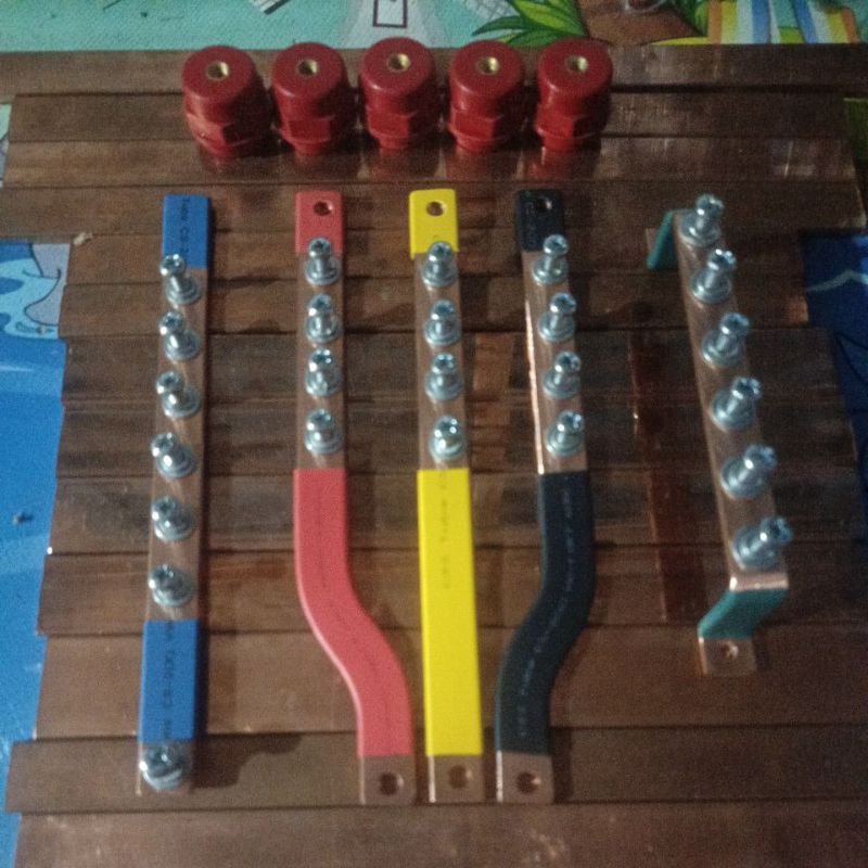 Jual Busbar RST +Netral + Grounding Uk 15×3 panjang@20cm | Shopee Indonesia