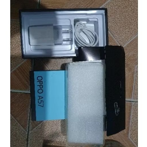 Jual 1 SET BOX/DUS HP OPPO A57 ( 2022 ) Berikut Buku Dan isi nya CASAN TIPE C | Shopee Indonesia