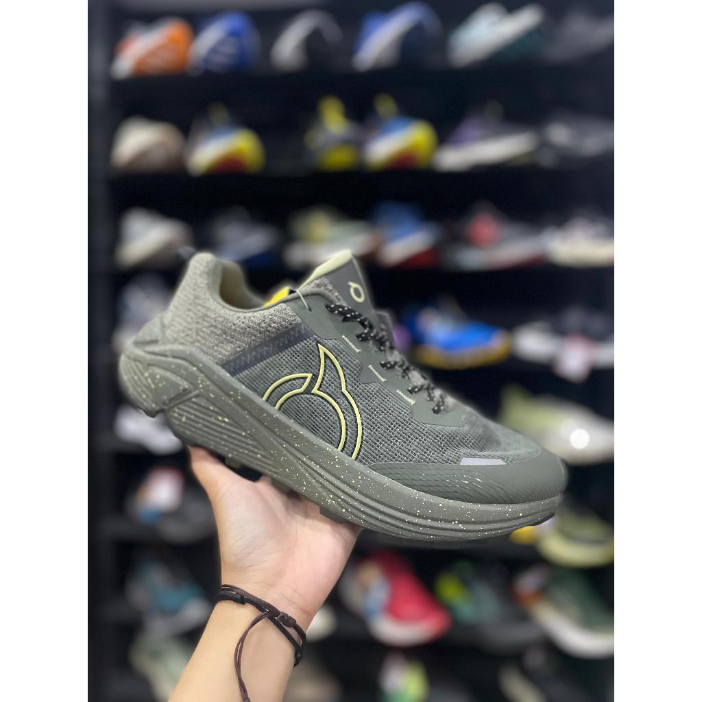 Jual Sepatu Running Trail Ortuseight Shkhara - Graphite/Sage Original ...