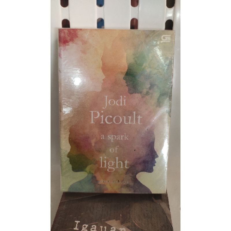 Jual buku "a spark of light" pijar cahaya - jodi picoult | Shopee Indonesia