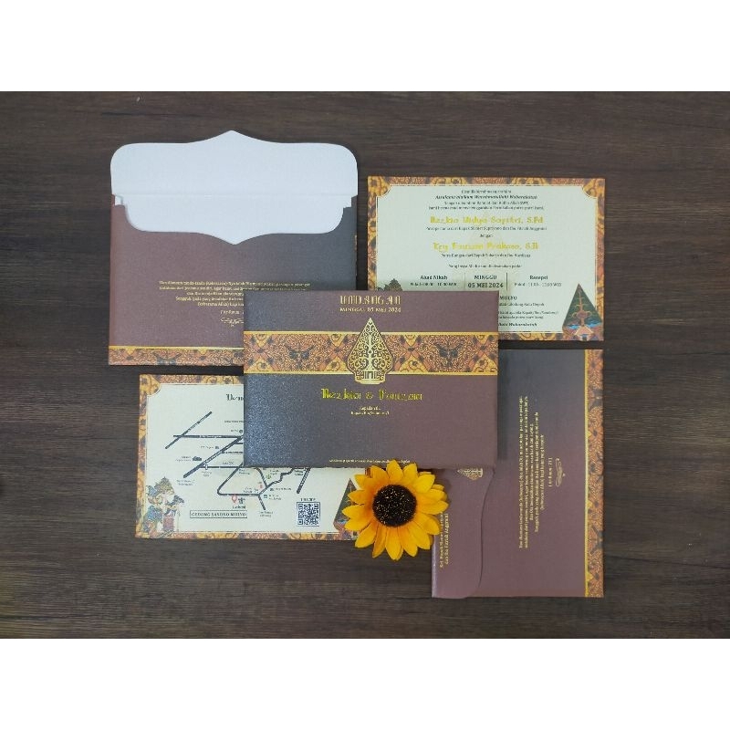 Jual Undangan Pernikahan Hard Cover Motif Batik | Shopee Indonesia