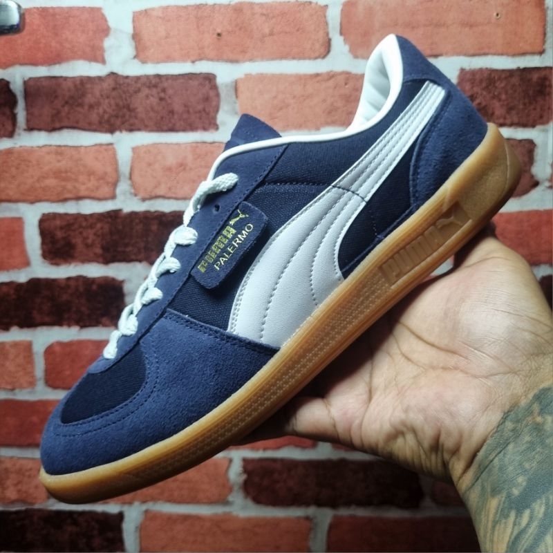 Jual Sepatu sneakers pria wanita pum4 palermo P4L3RMO NAVY LIST PUTIH ...