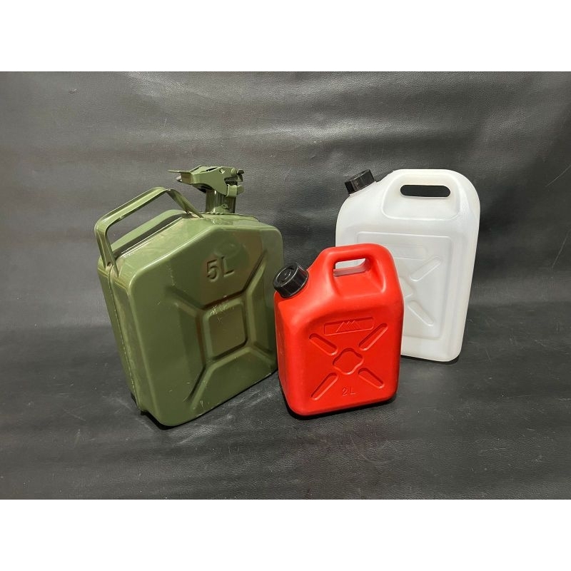 Jual Jerigen Bensin Cadangan vespa Model Army & Plastik 2L 5L bisa ...