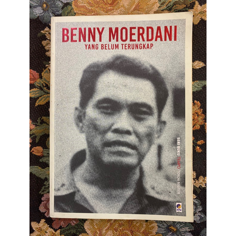 Jual benny moerdani yang belum terungkap seri buku tempo tokoh militer ...