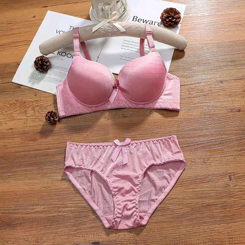Jual Bra wanita set+CD BRA Kawat Busa Tipis Cup B Size 36-42 kait 3 bra ...