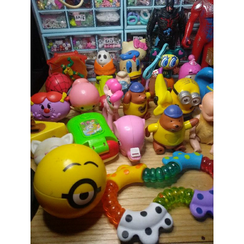 Jual macam2 mainan second/bekas kondisi sesuai poto dan video ya ...