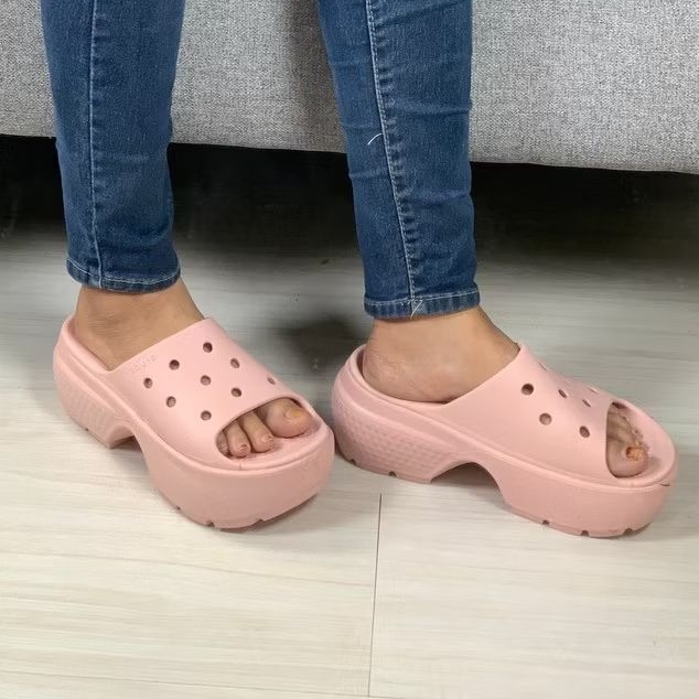 Jual Sandal Wanita Crocs Crs010 Sendal Slip On | Shopee Indonesia